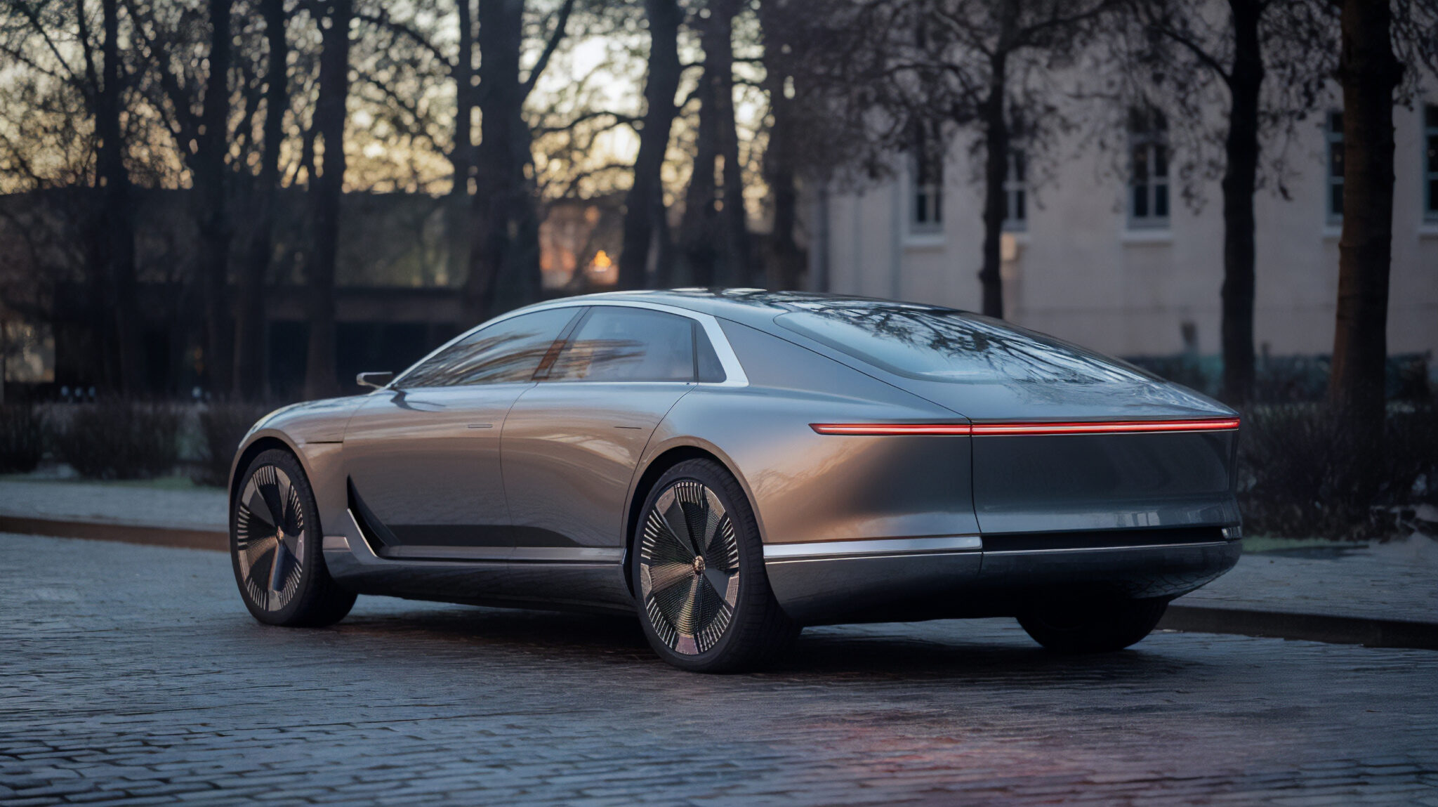 Denza B5 And B8 Electric Sedans Coming As Mercedes Departs Chinese ...